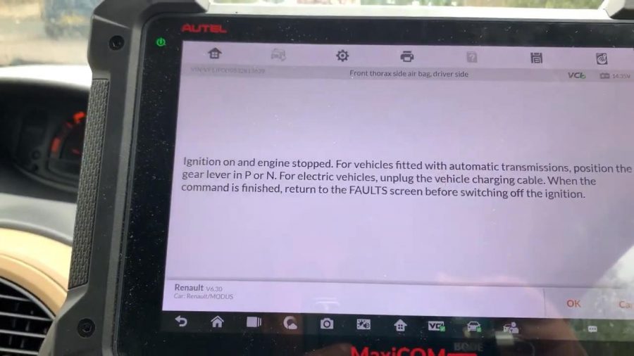 How to fix 2005 Renault Fault Code DF070 DF068 DF077 With Autel MK908 ...