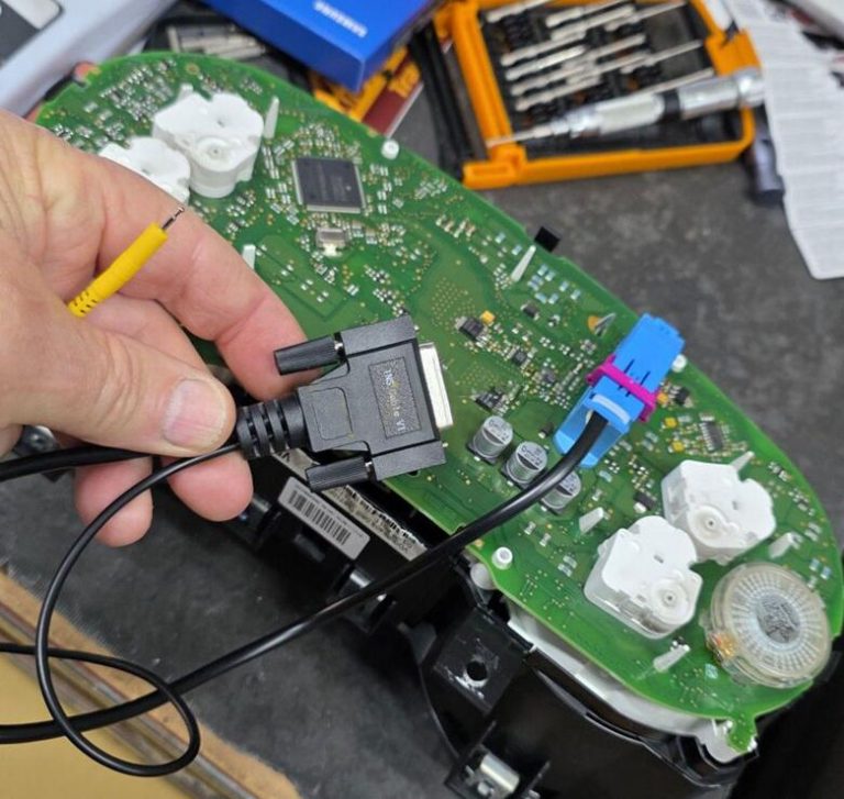 How to Use Launch X431 IMMO Plus to Add a New Key to a VW Instrument ...